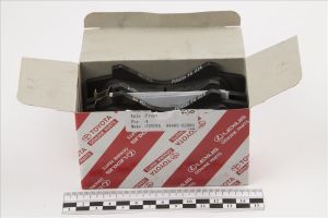 Купить Тормозные колодки передние LC200 0446560280 Toyota | цена в ...